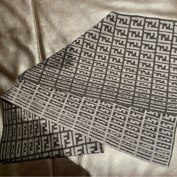 Fendi | Accessories | Euc Fendi Ff Zucca Logo 0 Wool Scarf Black And ...